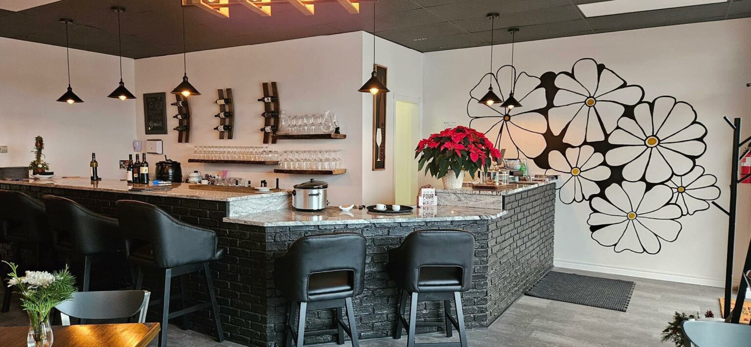 Daisy & Co. Wine Bar - Tourism Windsor Essex Pelee Island